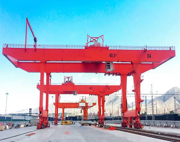 Why Rail and Port Operations Prefer Container Gantry Cranes - Henan ...